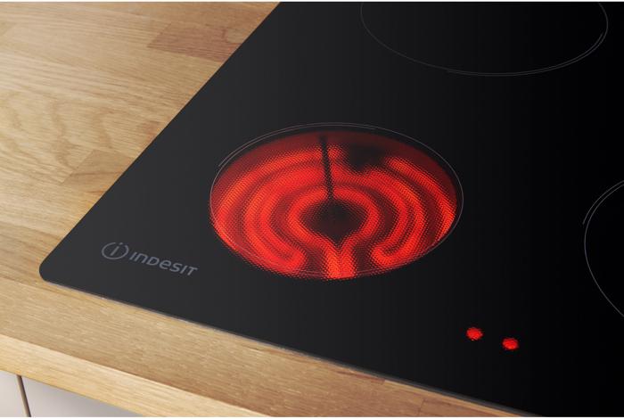 Indesit RI860C - 4 Zones Ceramic Hob with Lateral Knobs Control Ceramic ...