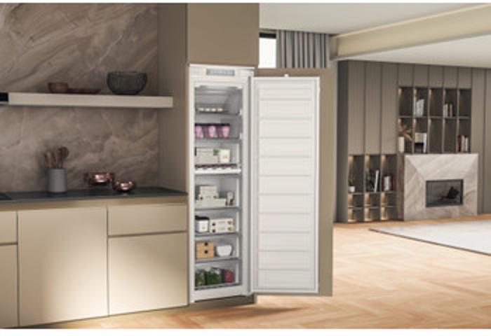 Whirlpool ARG1808322 Tall Integrated Fridge + WHSD18F023CI Tall Freezer ...